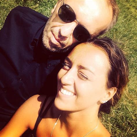 მთელი ქორწილი ვტიროდი ცრემლი არ შემშრობია მამა ჩემზე ემოციურია ცეკვა რომელმაც ინტერნეტი