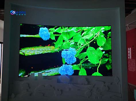 Oled柔性屏解决方案：创新引领未来显示技术 起鸿科技oled项目方案商