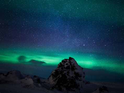 Northern Lights Iceland Aurora Borealis Nature Scenery Hd Wallpaper