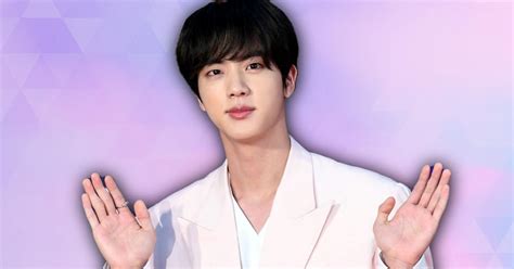 Красавчик не только внешне как Джин из Bts завоевал любовь сослуживцев в армии Thegirl