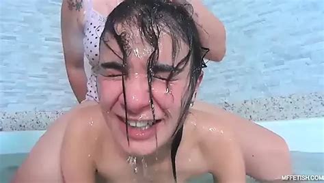 Underwater Pussy Licking Outdoor In English Porn Feat Lola Mello By