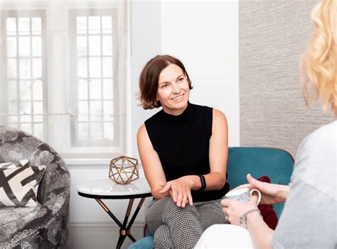 How To Inject Ivf Or Egg Freezing Medications Advice From The Evewell