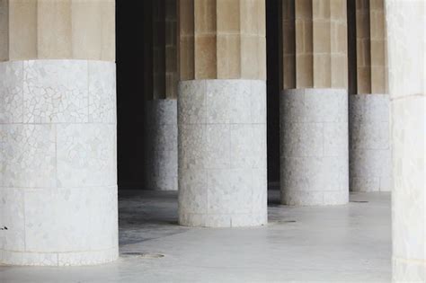 Premium Photo Columns In Building