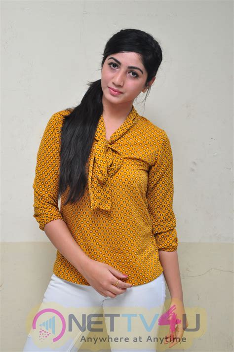 Telugu Film Actress Kalyani Stills Galleries HD Images