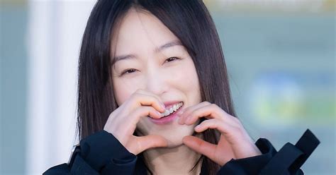 [t포토] 서현진 손하트 하려니 부끄러워요