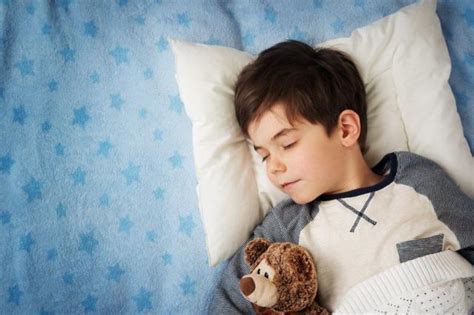 Waktu Tidur Anak yang Ideal Sesuai Usianya - Hello Sehat