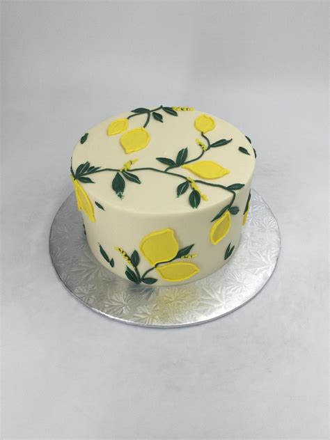 Lemon Design On Cake Lemon Cake Decorations Summer Cakes Decorations