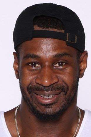 Blacked Raw V Zuarticles