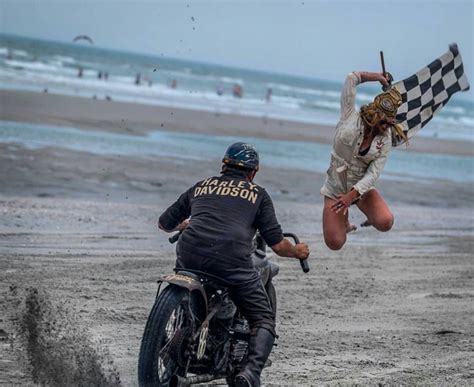 Pin By Mark On Harley Davidson Harley Bikes Biker Babes Motorcycle Girl