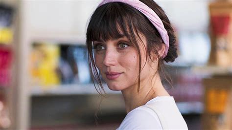 Ana De Armas Is Done Starring In Hollywood S Most Popular Genre GIANT FREAKIN ROBOT