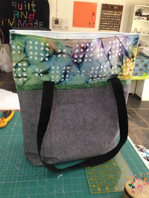 Easy Tote Bag Tutorial ~ Free