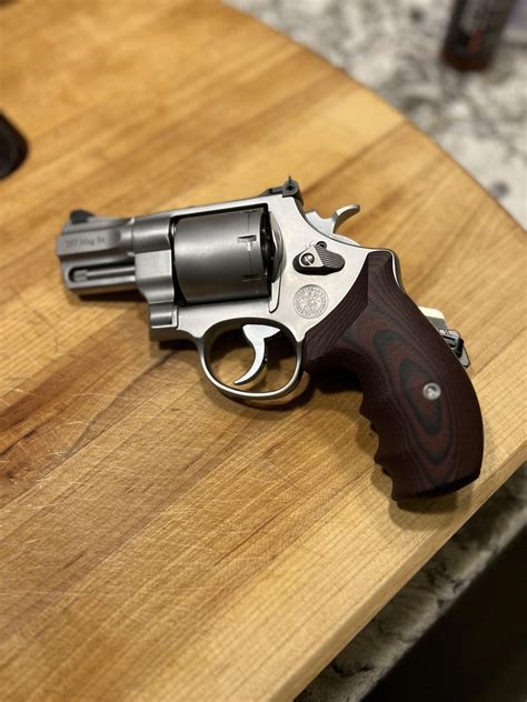 Why Doesnt The Sandw 627 25 Performance Center Get More Love Rrevolvers