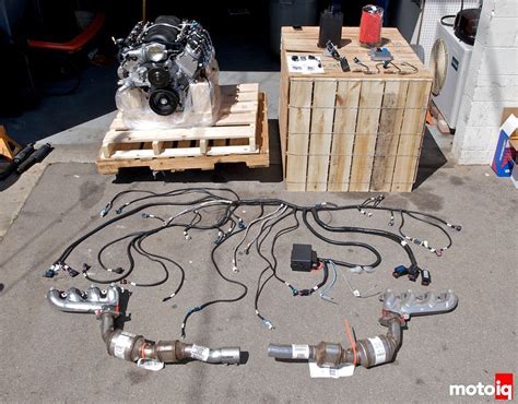 Project V8 Rx 7 Part 2 Inside The Gm Ls3 E Rod Crate Engine Page 2 Of 5 Motoiq