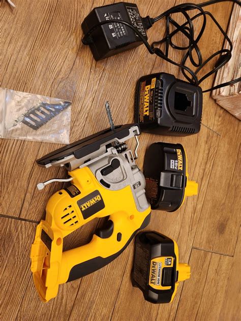 디월트 직쏘 당근 중고거래