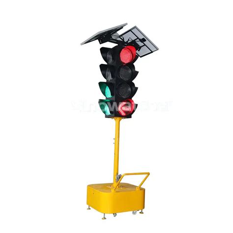 Portable Solar Powered Traffic Light Four Sides
