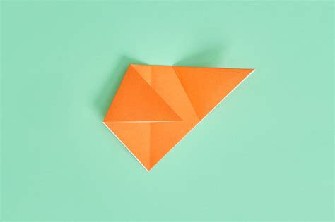 종이 접기 곰 녹색 배경에 대한 단계별 사진 지침 Diy 개념 5단계 0명에 대한 스톡 사진 및 기타 이미지 0명 Diy