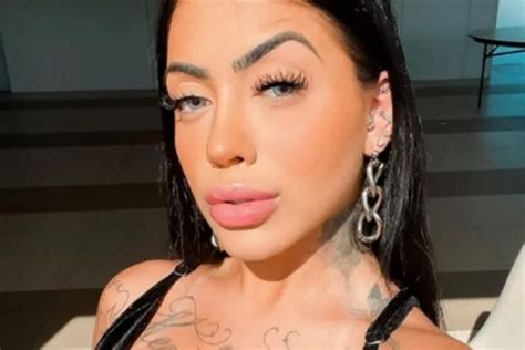 Erome Mc Mirella คุณจะพบ Erome และ Mc Mirella