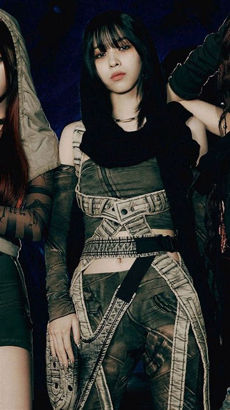 Pin By TheYear On Ryujin Itzy Itzy Concert Outfit Kpop Fashion