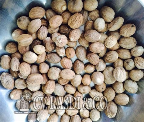 Nutmeg Without Shell Ss Grade Cv Rasdi And Co