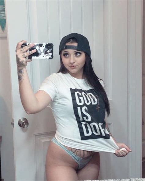 Bathroom Selfie Scrolller