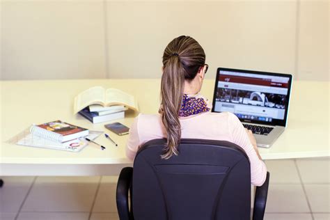 Cead Publica Edital Para Sele O De Tutores Para Licenciatura Em