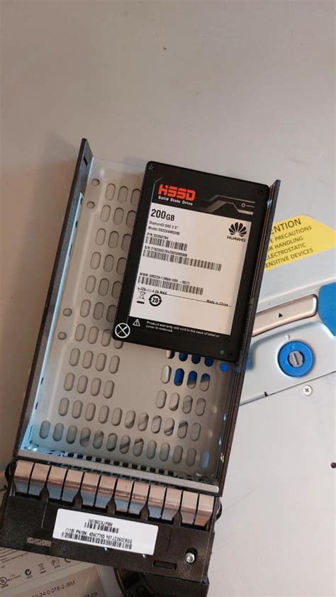 Ibm Server 128 Gb Ddr3 Eec 11x 3tb Hdd 1x 200gb Ssd 2x Xeon E5620