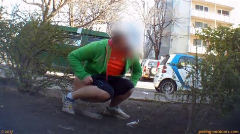 Desperate Marathon Pissing Video 3