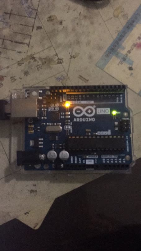 如何用万用表测Arduino UNO的电压请大神求解 小时必答区