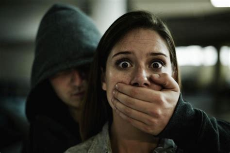 След седмица в плен Откриха издирвано момиче в дома на мъж в Стара Загора