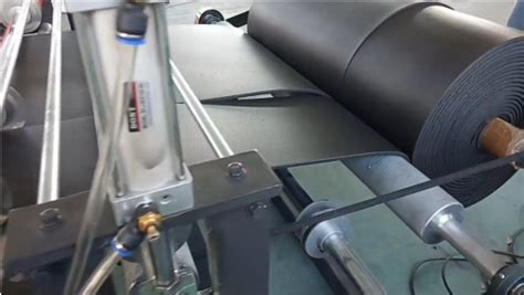 Epe 폼 슬릿 팅 머신 의 고품질 Epe 폼 슬릿 팅 머신