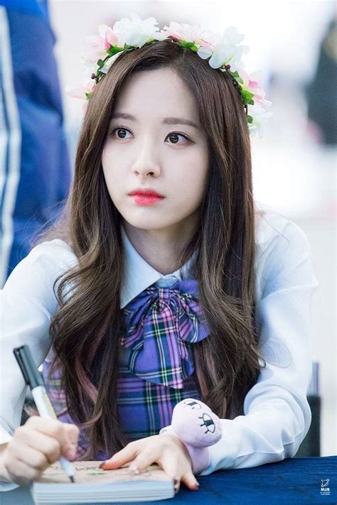 화관쓴 우주소녀 보나  인스티즈 Instiz 이슈 카테고리