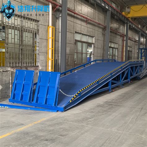Steel Material Hydraulic Dock Ramp For Distribution Center