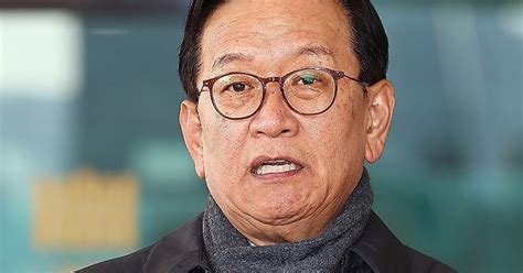 입장 밝히는 석동현 변호사