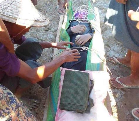 စစ်တွေမြို့နယ်မာ စစ်ကောင်စီတပ် သီနတ်နန့် လိုက်ပစ်လို့ ဗြီးလွှားယင်း ရီမြုပ်သီဆုံးလားခသူ ကျောင