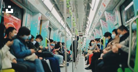 기차 안의 의자에 앉아 있는 사람들 사진 Unsplash의 무료 中国贵州省贵阳 이미지
