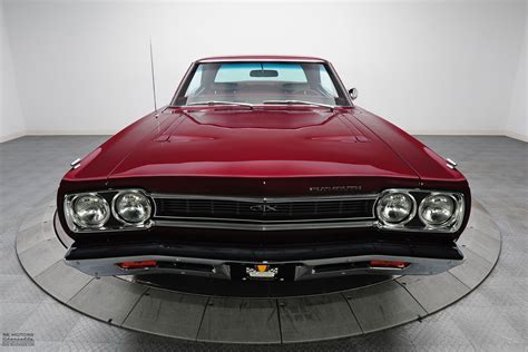 A Cool Looking Vip Turned Racer 68 Gtx Hemi Shakes It Like It Means It