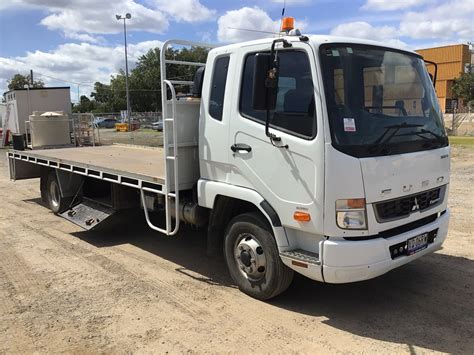 2020 Mitsubishi Fuso 4 X 2 Tray Body Truck Auction 0001 7042199