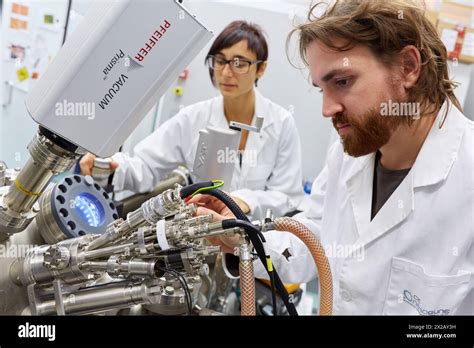 Scanning Tunneling Microscope Hi Res Stock Photography And Images Alamy