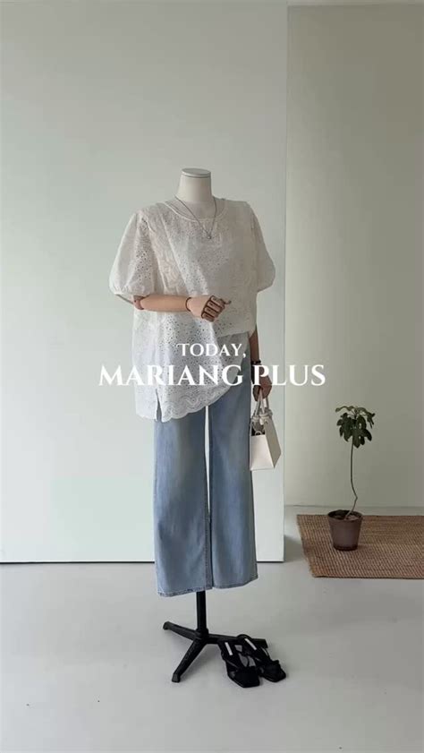 빅사이즈쇼핑몰 마리앙플러스 플러스사이즈 ⠀ 목선을 예쁘게 드러내는 쉐입에 뒷태 여신 만들어주는 스트랩 블라우스💐 세로결 스트라이프 패턴으로 청량하고 슬림해