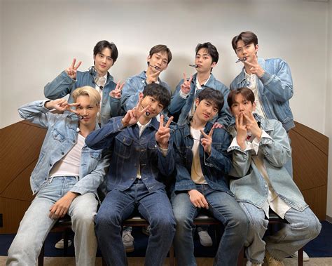 Hypeabis EXO Gelar Fanmeeting April 2024 Tetap Promosi Dengan 8