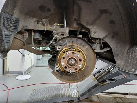 구형 제네시스 자동차 계기판에 Epb와 오토홀드 경고등 들어옴 제네시스bh 자동차 Epb 전자파킹 브레이크 고장 수리에쿠스 Epb 고장 수리체어맨 Epb 고장 수리