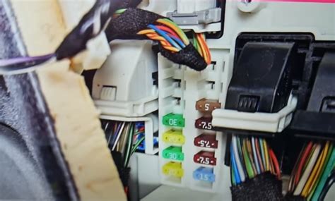 Fuse Box Diagram Bmw 4 F32 F33 F36 And Relay With Assignment And Location