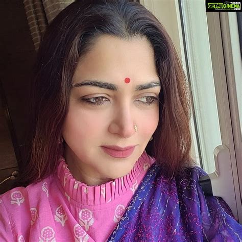 Kushboo Instagram Ready To Take The Day As It Comes With A Smile And