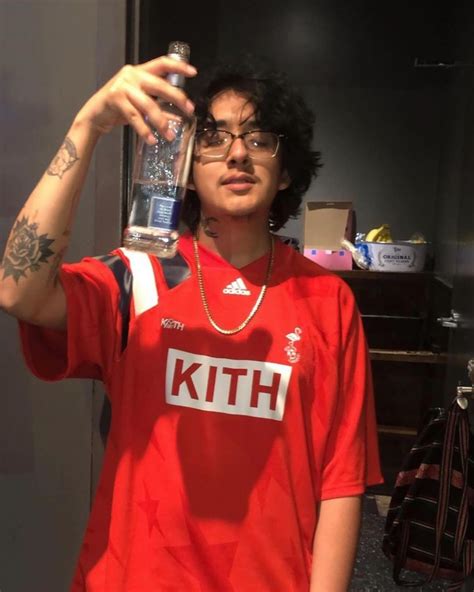 Discover 100 Cuco And Music Artists Ideas On This Pinterest Board Omar Singer Spotify