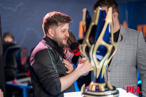 Best Cs2 Commands In 2025 Pley