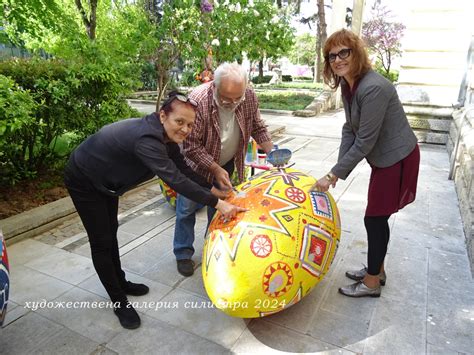 Художествена галерия Силистра подарява на града цветни великденски яйца Кворум Силистра