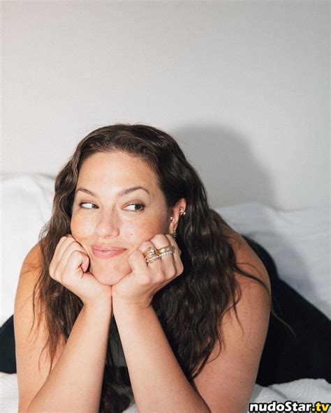 Ashley Graham Ashley Graham Ashleygraham Theashleygraham Nude Onlyfans Photo