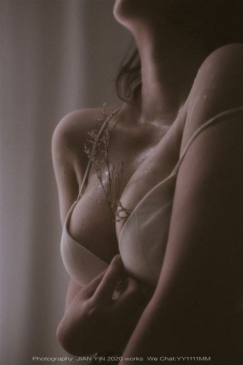 少女情怀总诗 on Behance