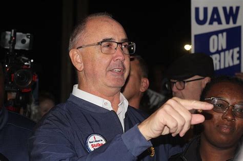 United Auto Workers Declares Historic Strike Against Automakers