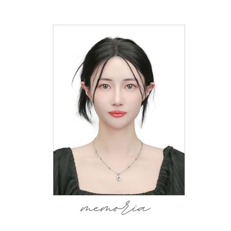 메모리아 이끌림스튜디오 단정함 속에서도 자연스러운 아름다움`` 메모리아스튜디오의 증명사진은 단순한 기록이 아닌 나를 가장 나답게 보여주는 순간을 만들어드립니다